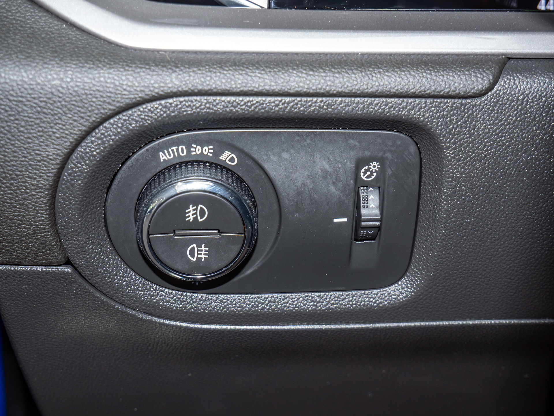Grandland Plug-in Hybrid4 Ultimate Night Vision